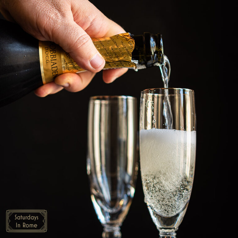 The Difference Between Prosecco And Sparkling Wine Is Subtle